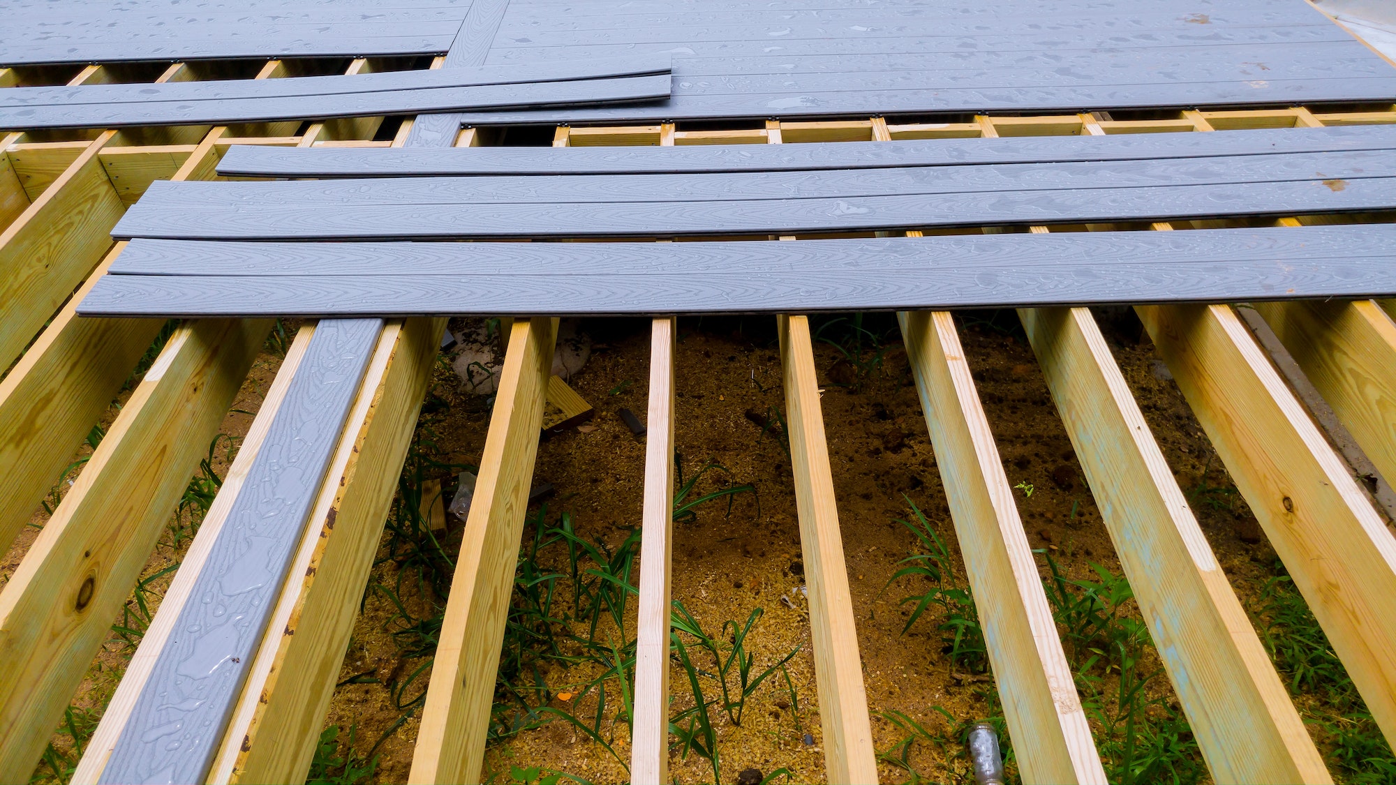 5 Deck Replacement Signs to Look Out For